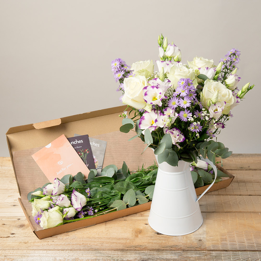 Flowers through the letterbox store